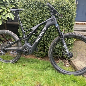 2022 Specialized Levo Comp Carbon