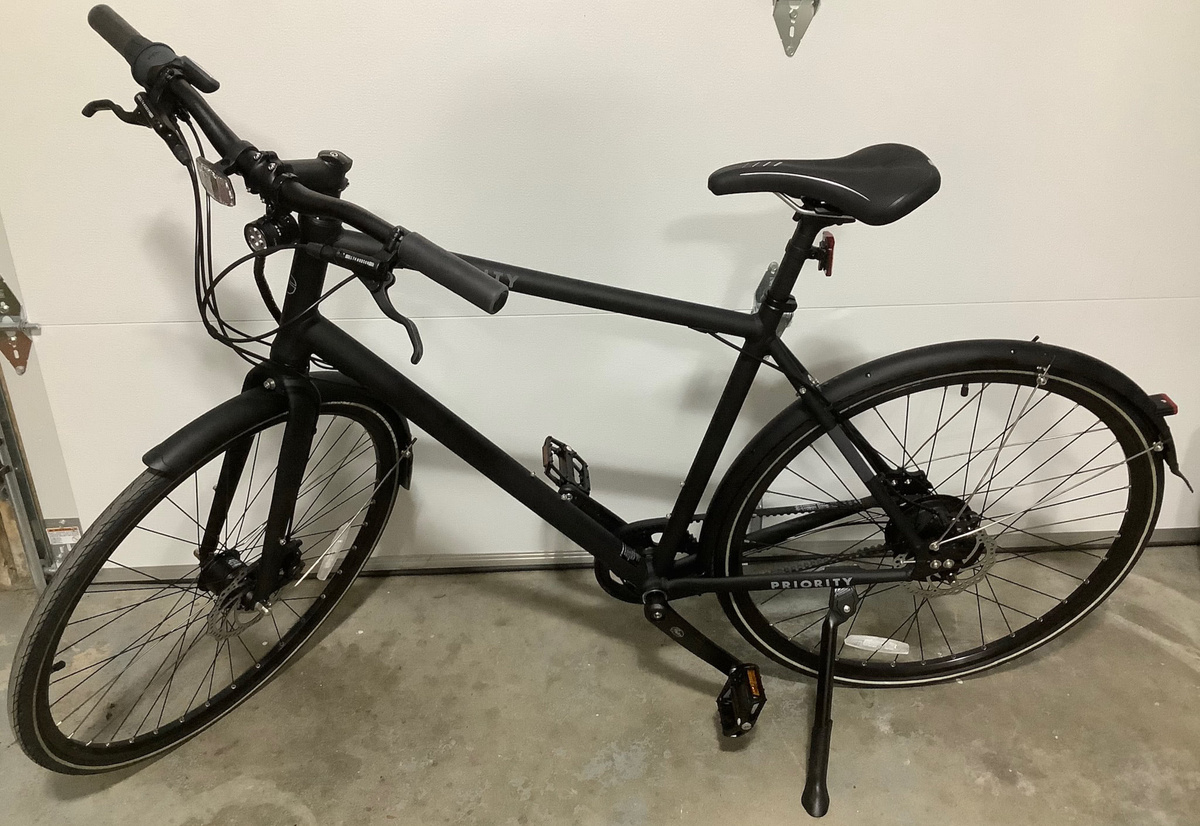2022 Priority Bicycles Continuum Onyx
