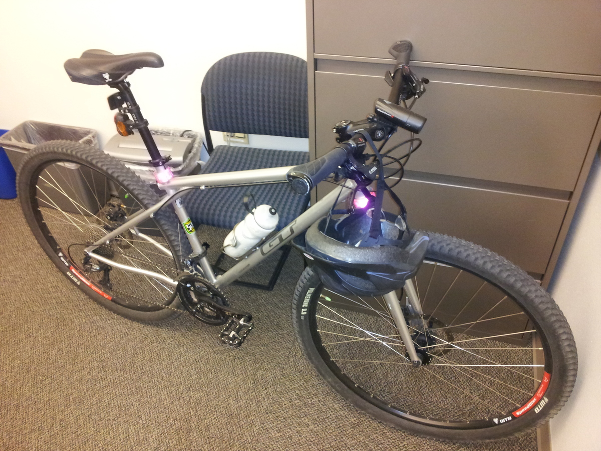 Stolen 2010 GT Bicycles Peace 9r Multi
