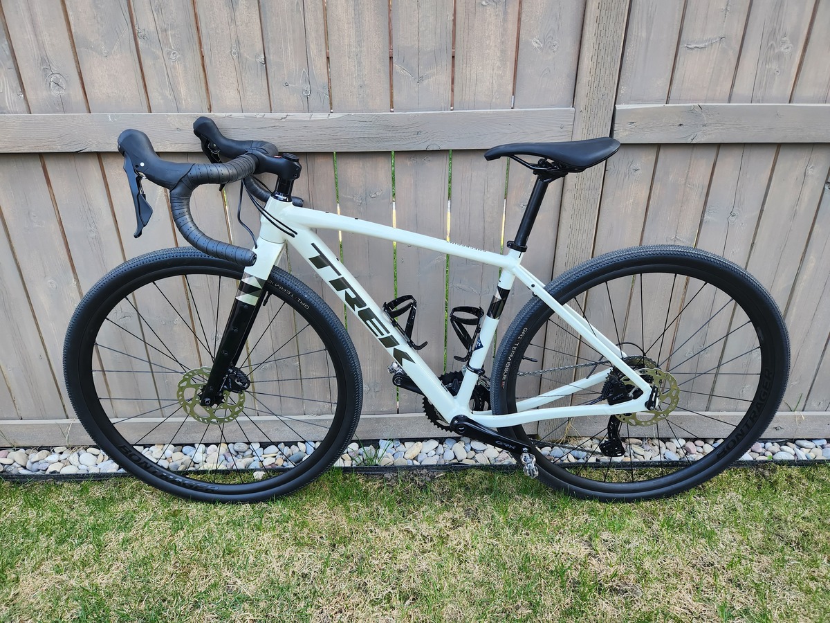 2023 Trek Checkpoint ALR5