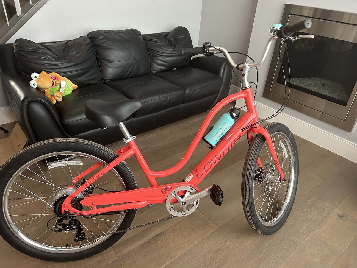 2023 Electra Townie Go! 7D Step-Thru Electric Bike