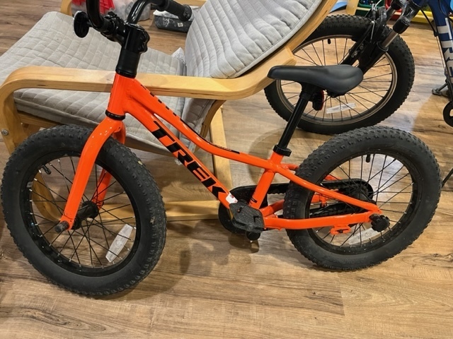 2022 Trek Trek Precaliber 16