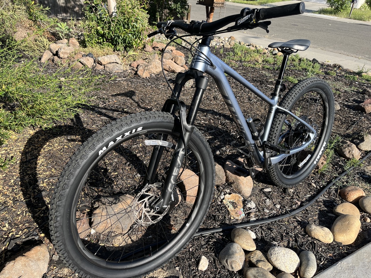 2022 Giant Fathom 1