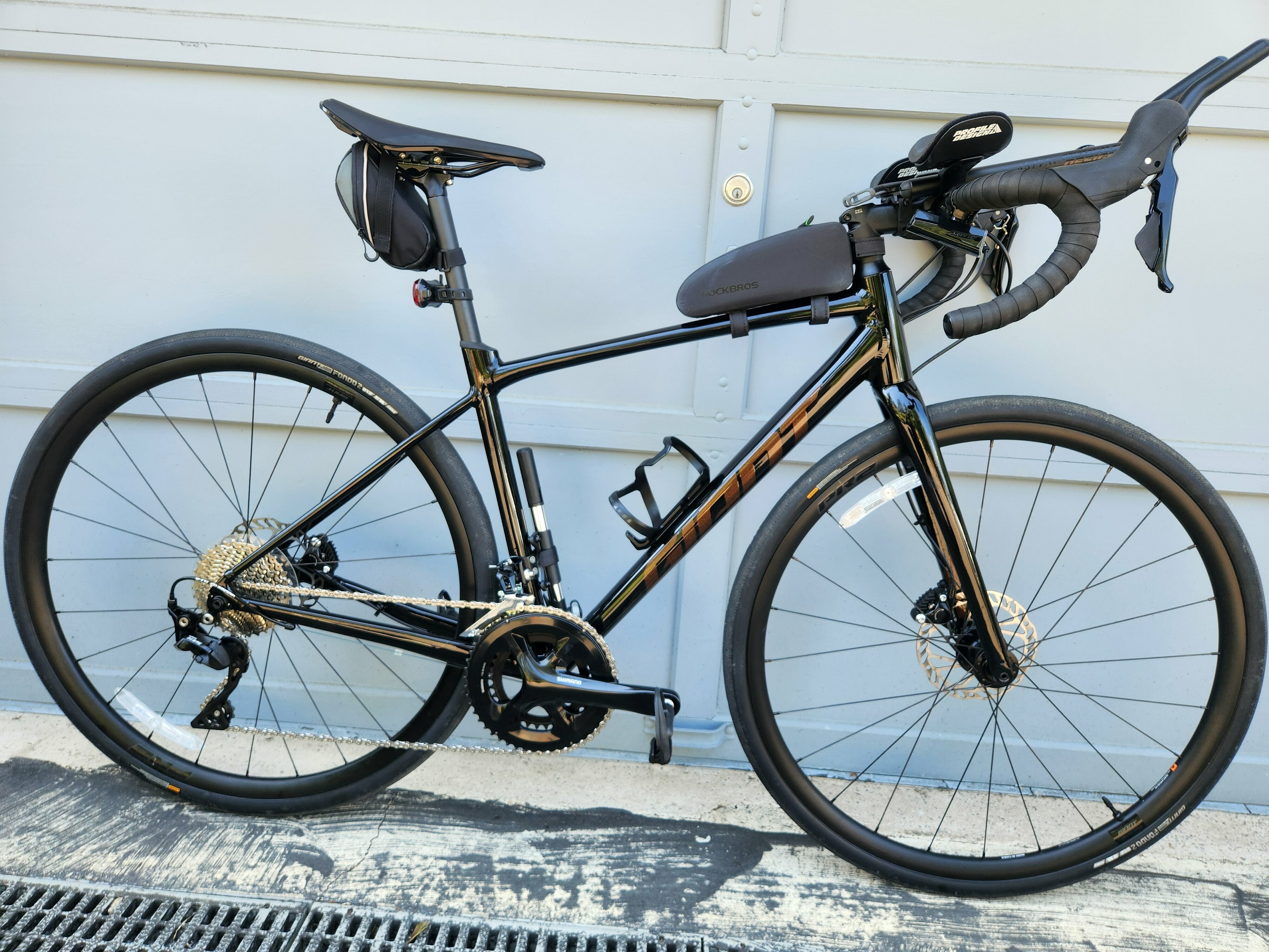 2022 Giant Contend AR 1