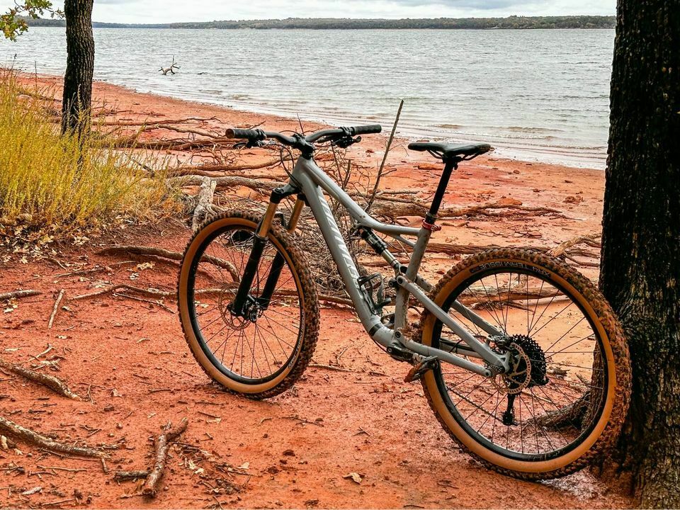 2016 Specialized Camber full suspension
