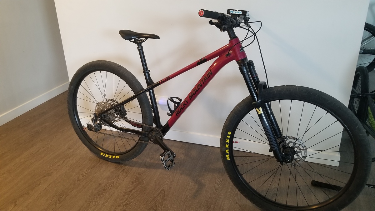 2022 Rocky Mountain Bicycles Hardtail