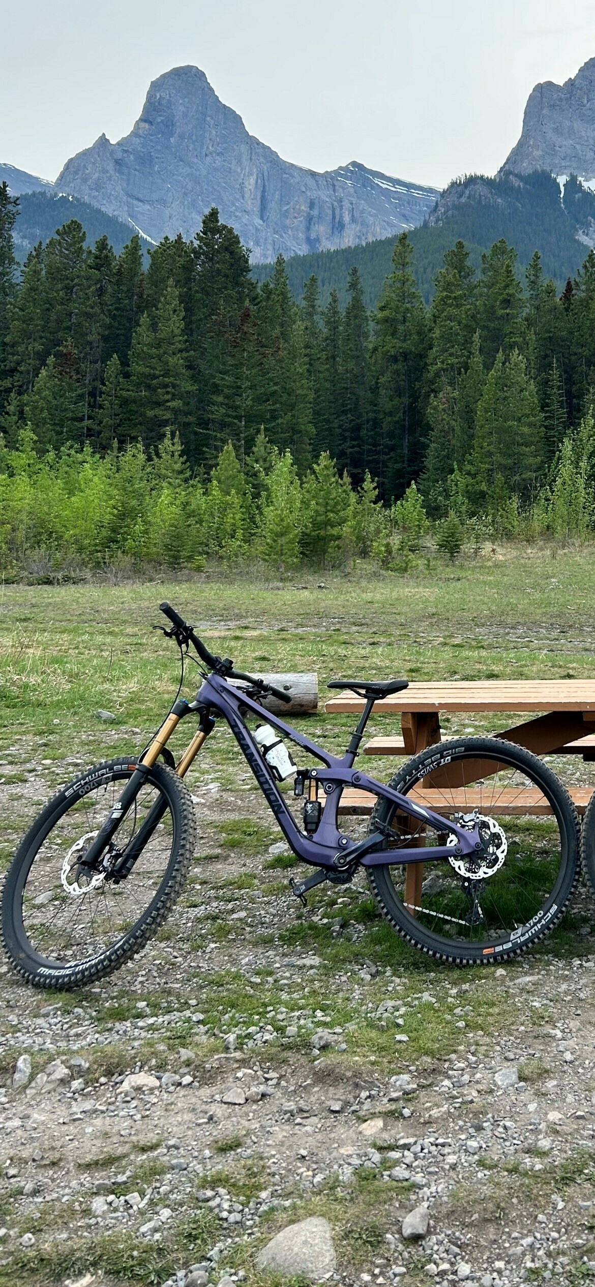 2023 Transition Bikes Spire Carbon