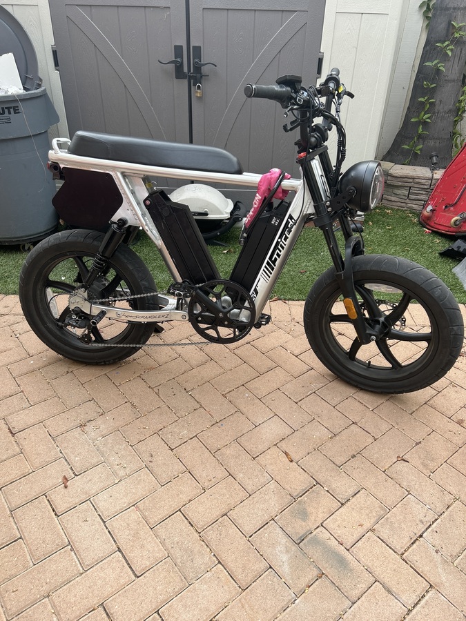 2022 Juiced Bikes Hyper Scrambler 2