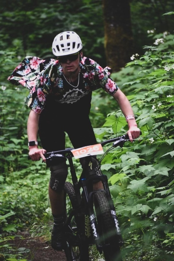 2022 Specialized Status 140