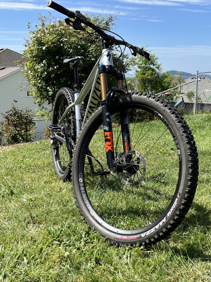 2022 Specialized Fuse M4