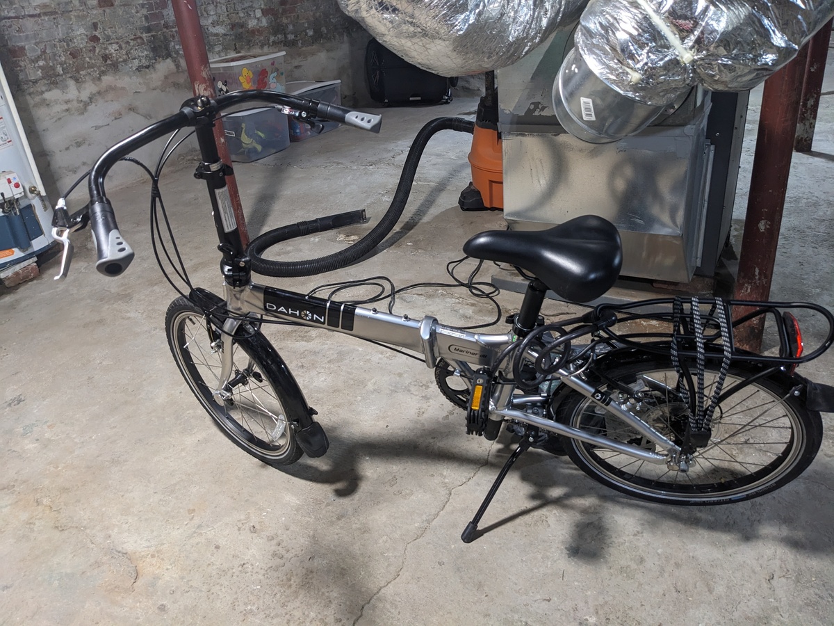 Dahon Mariner D8