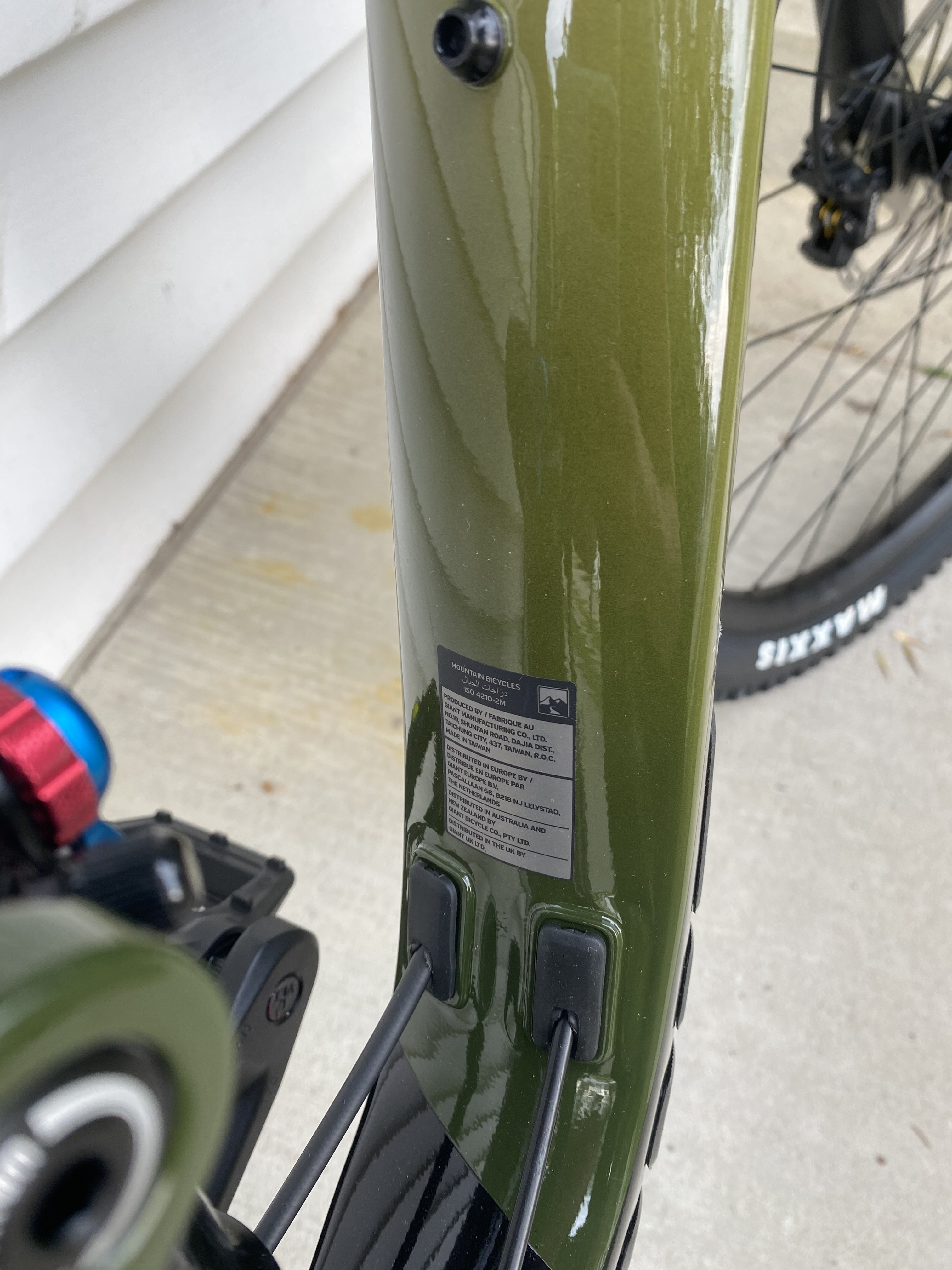 2023 Giant Intrigue 2