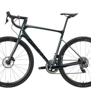 2022 Giant Defy Advanced Pro 2 AX