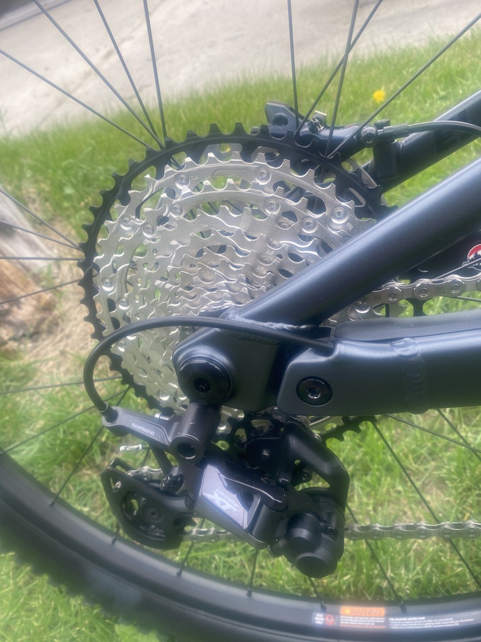 2022 Rocky Mountain Bicycles Element