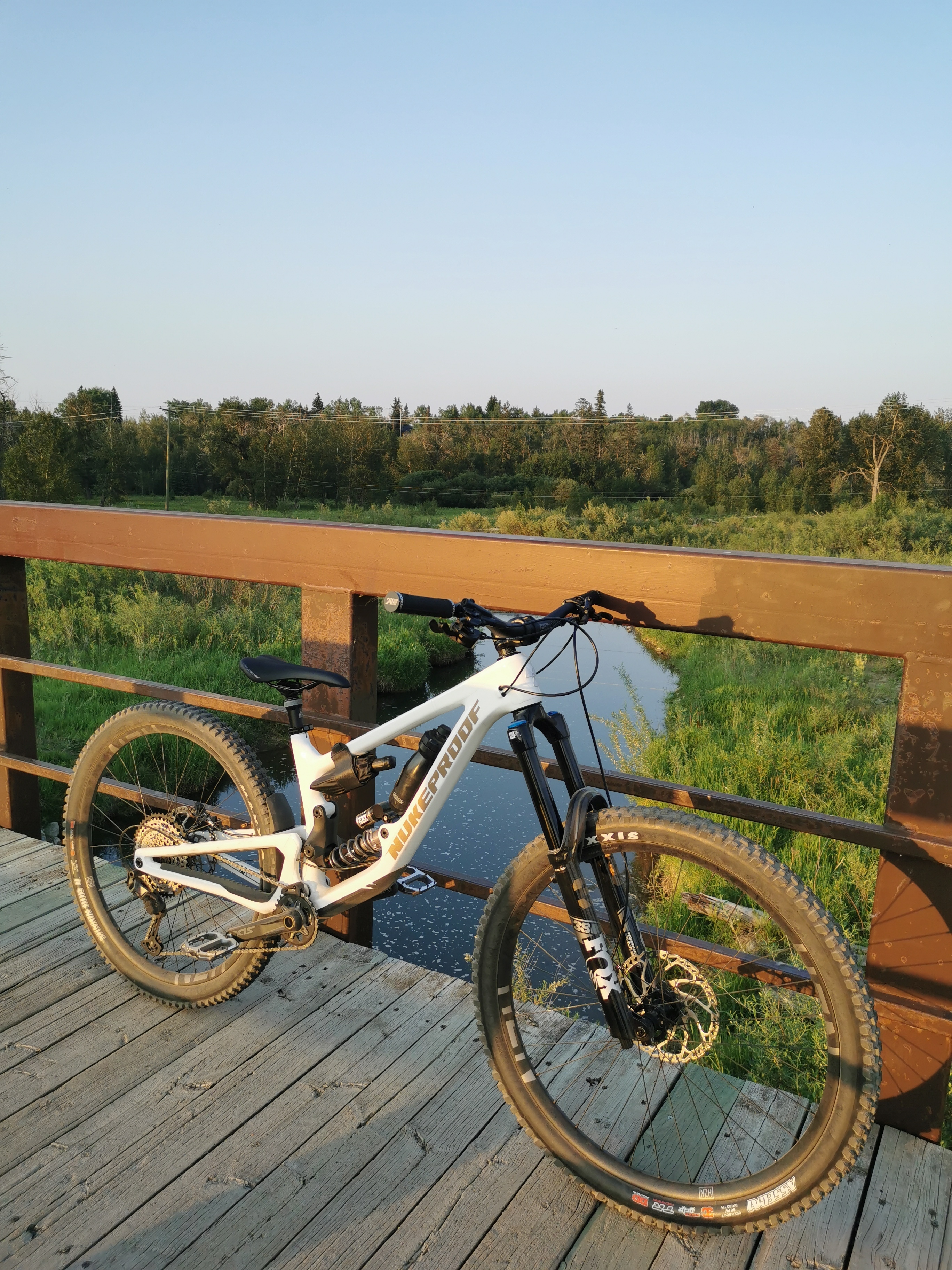 2022 Nukeproof Giga 290 EXT edition