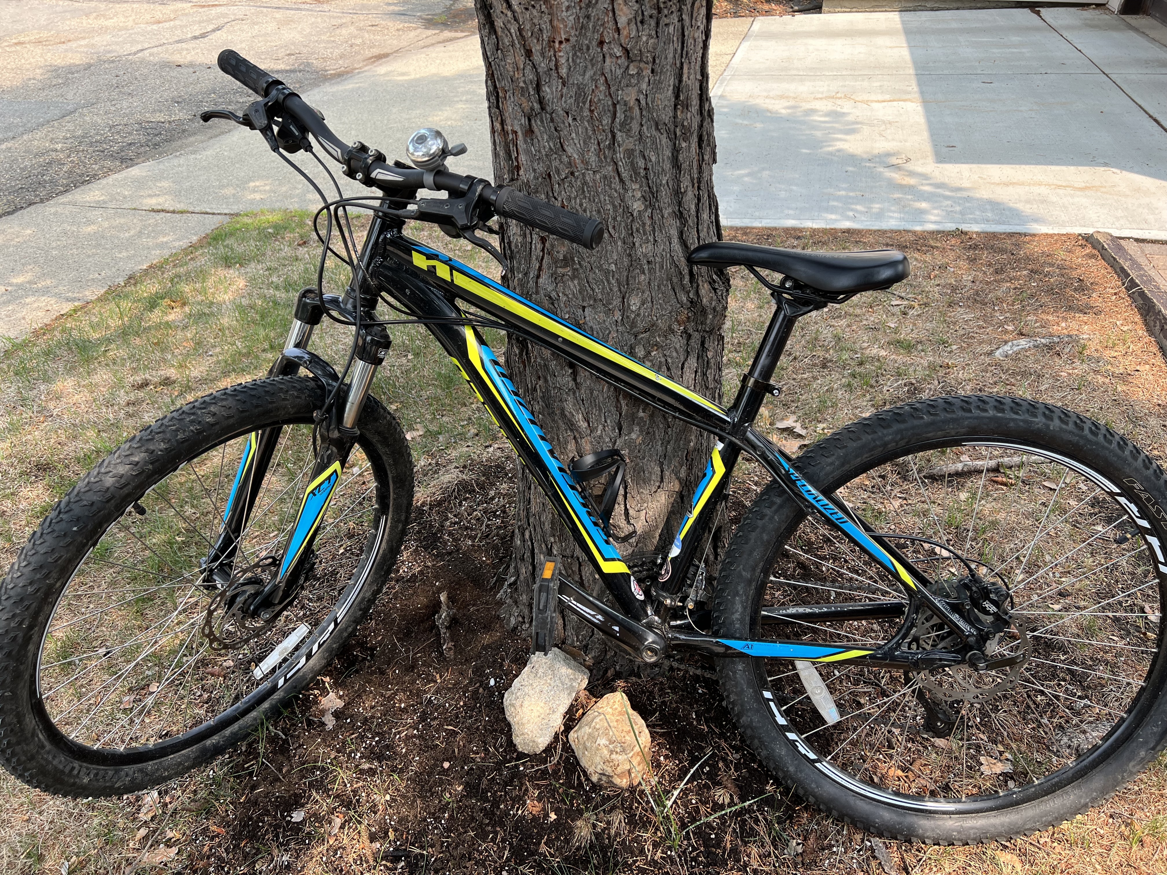 2014 Specialized Hardrock Sport Disc 26