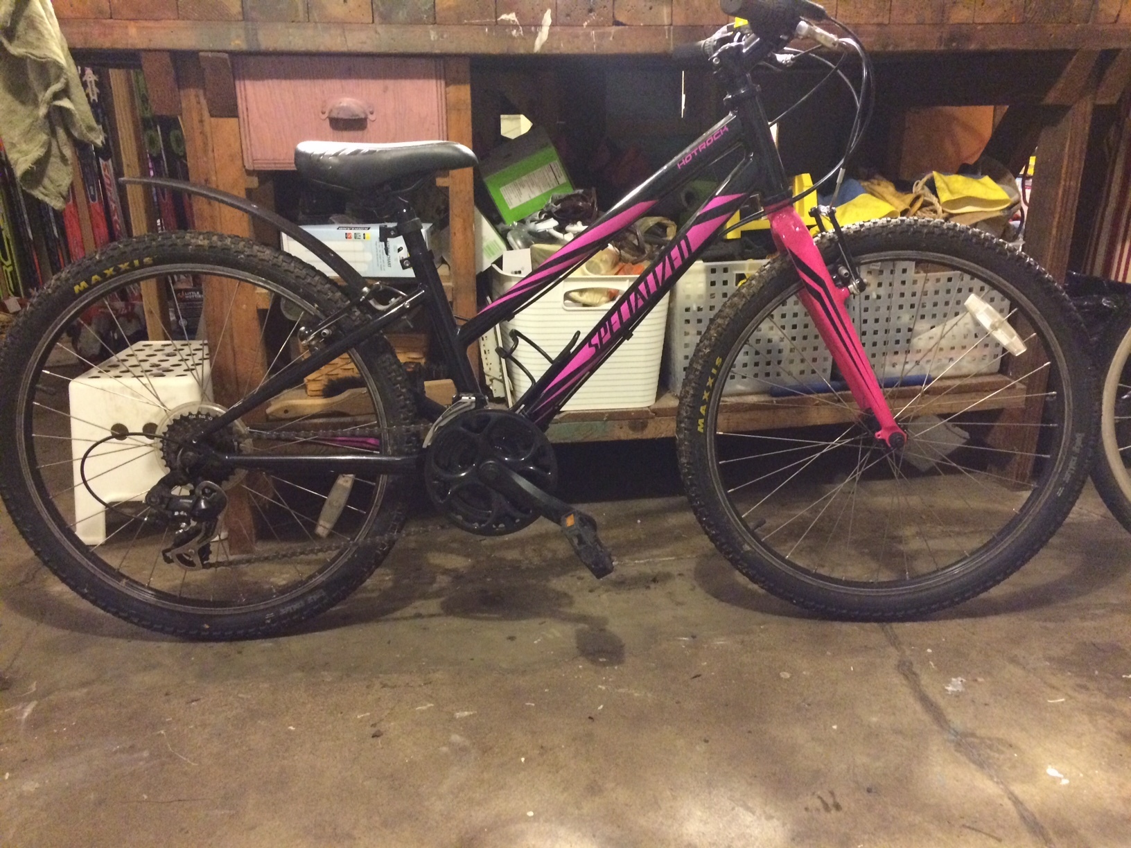 2014 Specialized Hotrock 24 21-speed Street Girls
