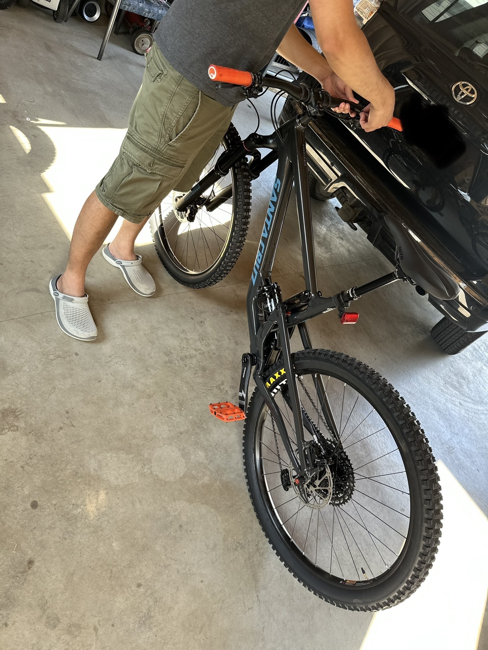 2022 Santa Cruz Hightower V2 AL DKit