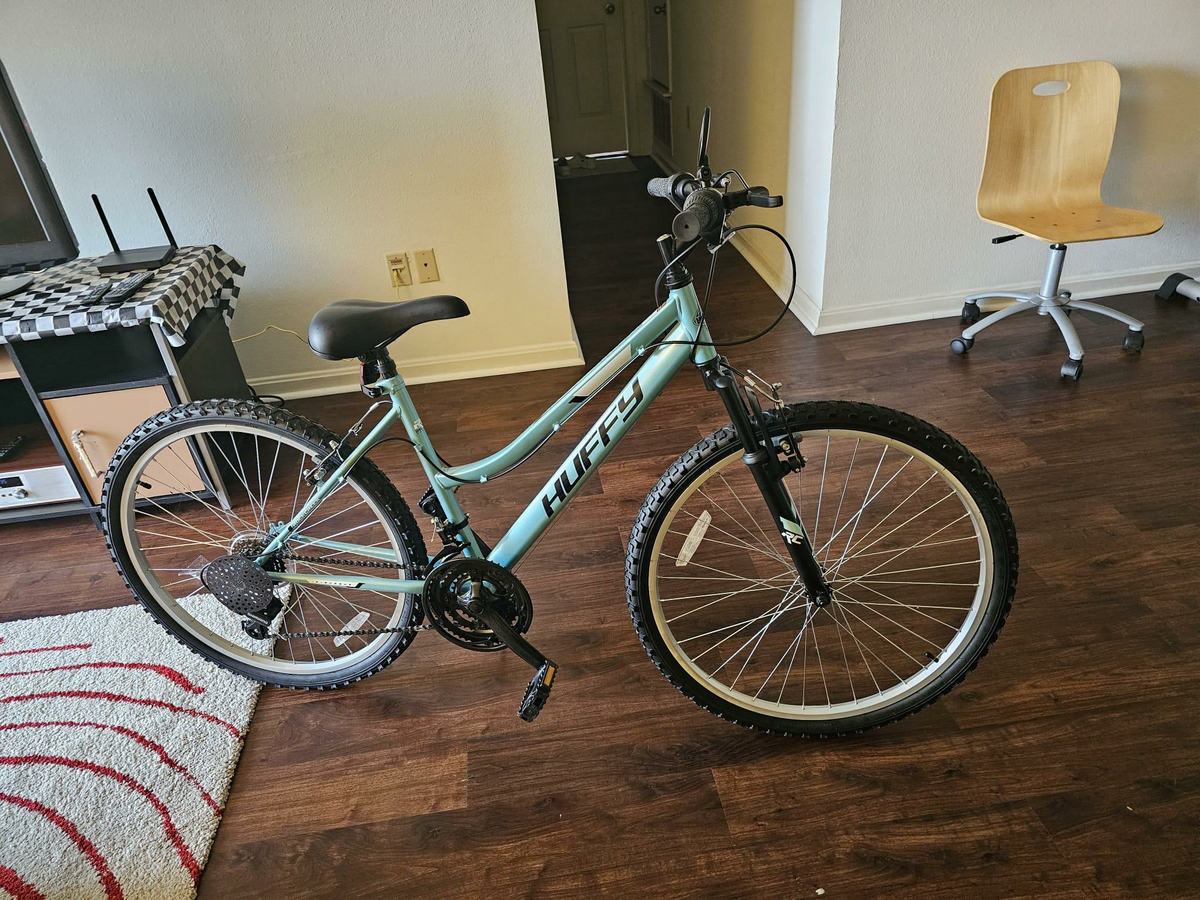 2023 Huffy Mountain bike