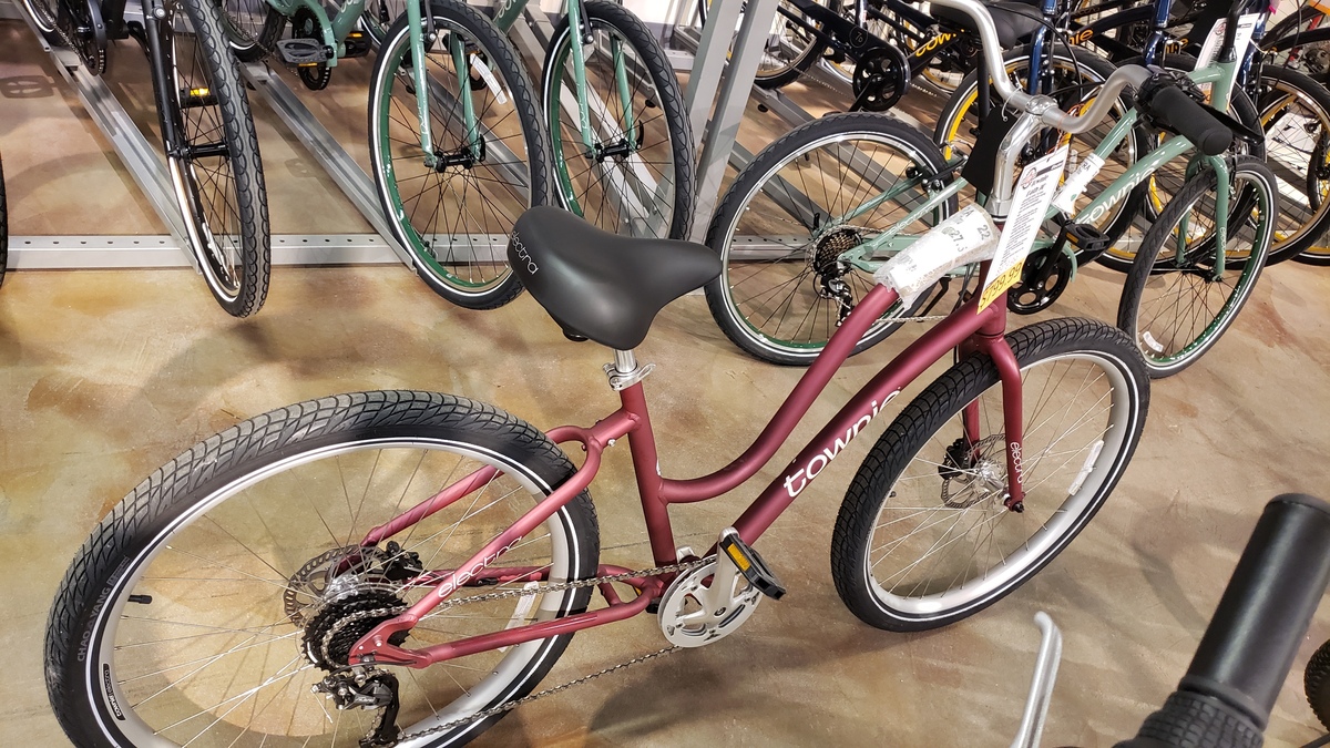 2022 Electra Townie Path 9D Step Thru Rosewood