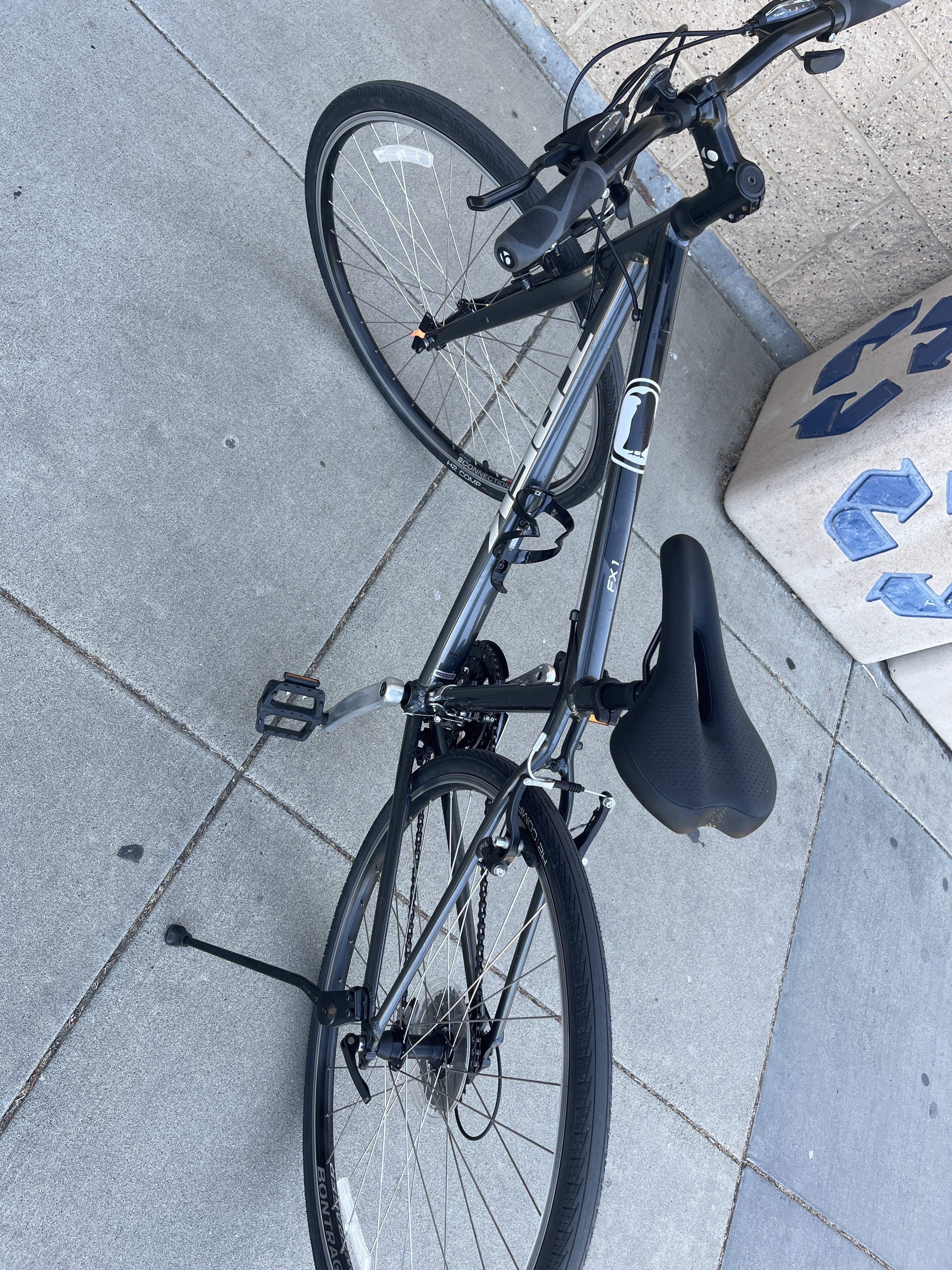 Trek FX1