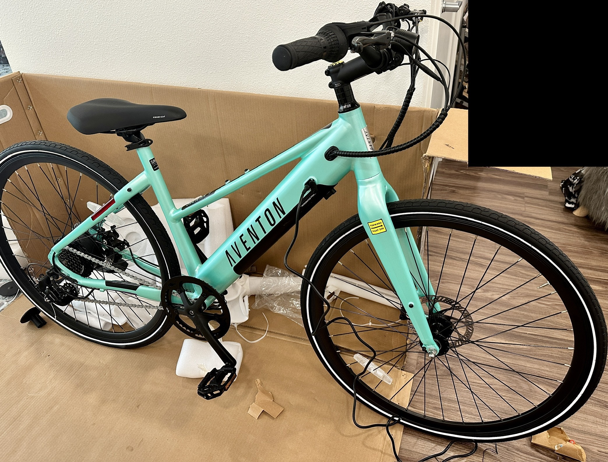 2022 Aventón Soltera 7 Speed Step Through