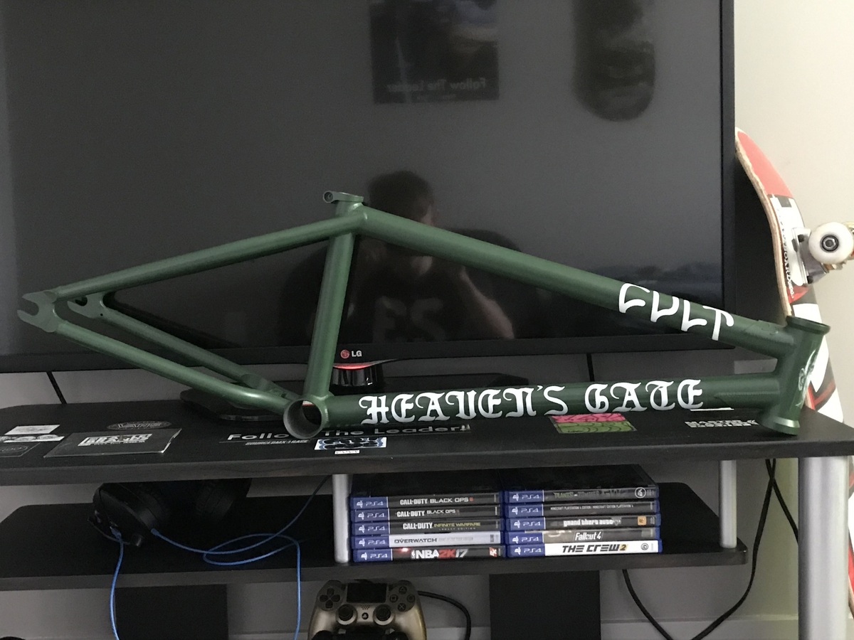 Stolen Cult Brandon Begin cult crew frame