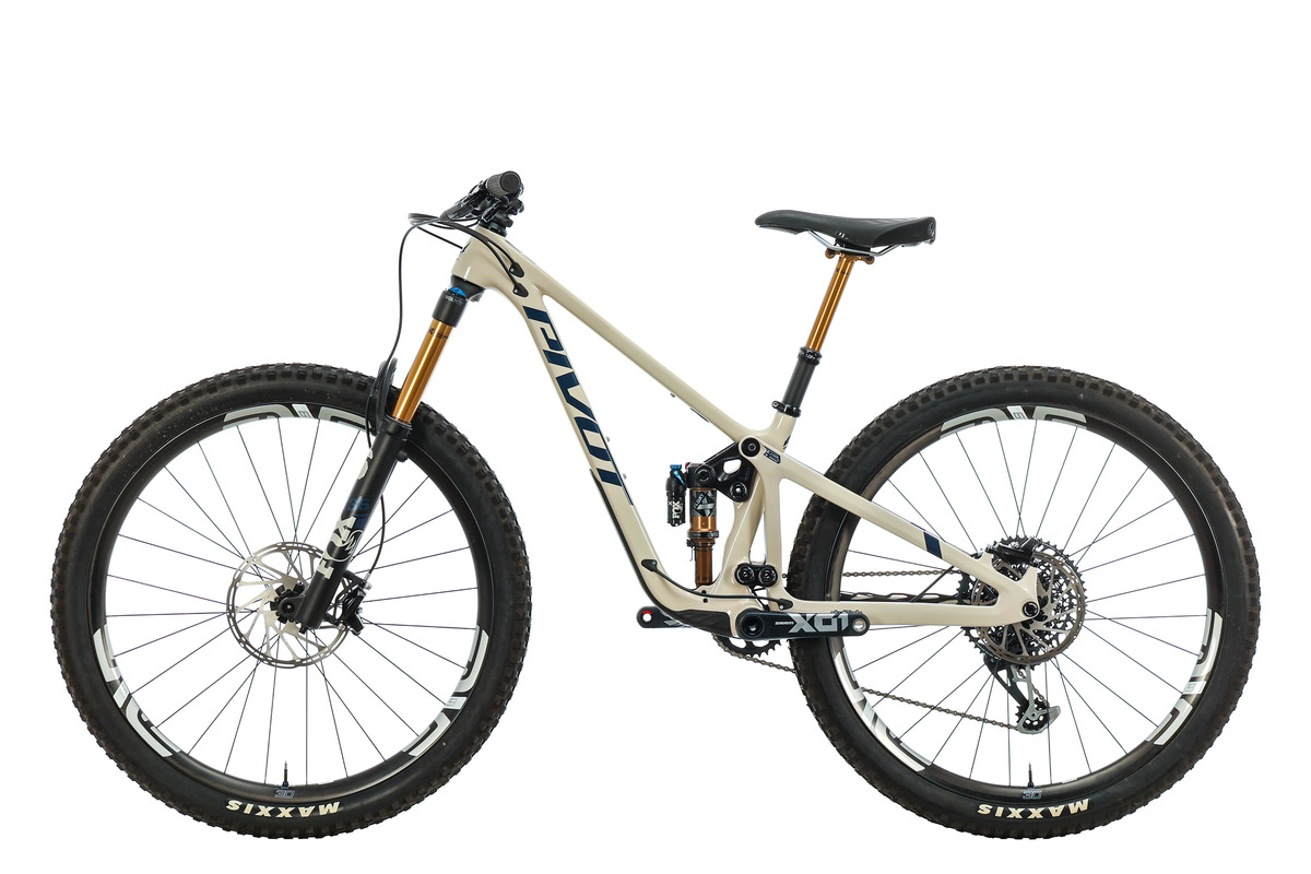 2021 Pivot Switchblade Pro