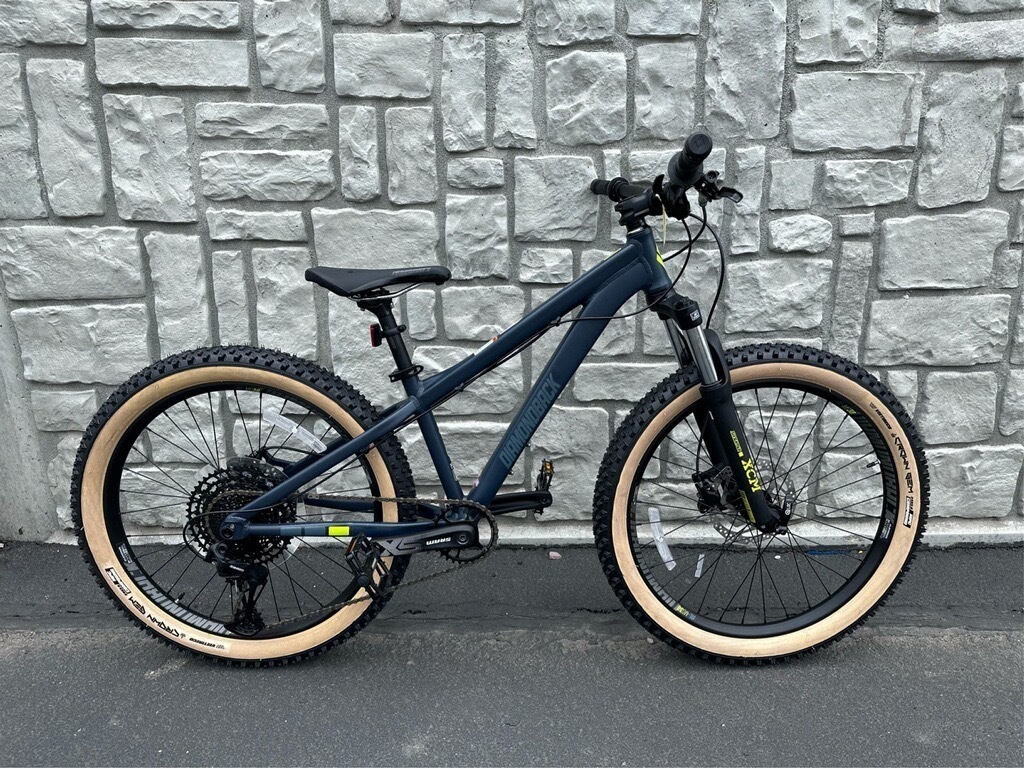 2023 Diamondback Sync'r 24