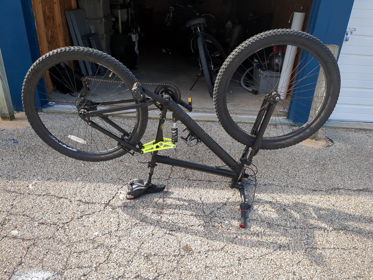 2023 Genesis Incline