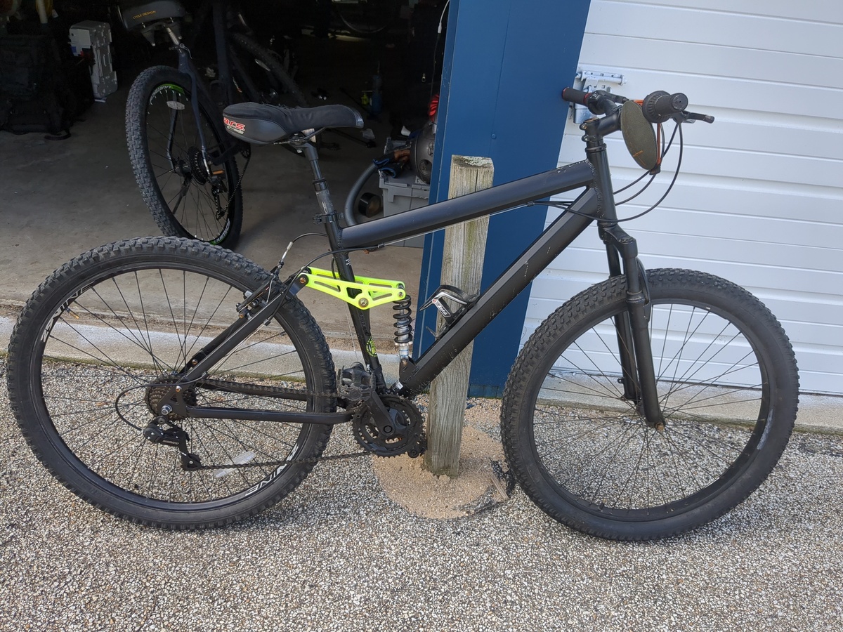 2023 Genesis Incline