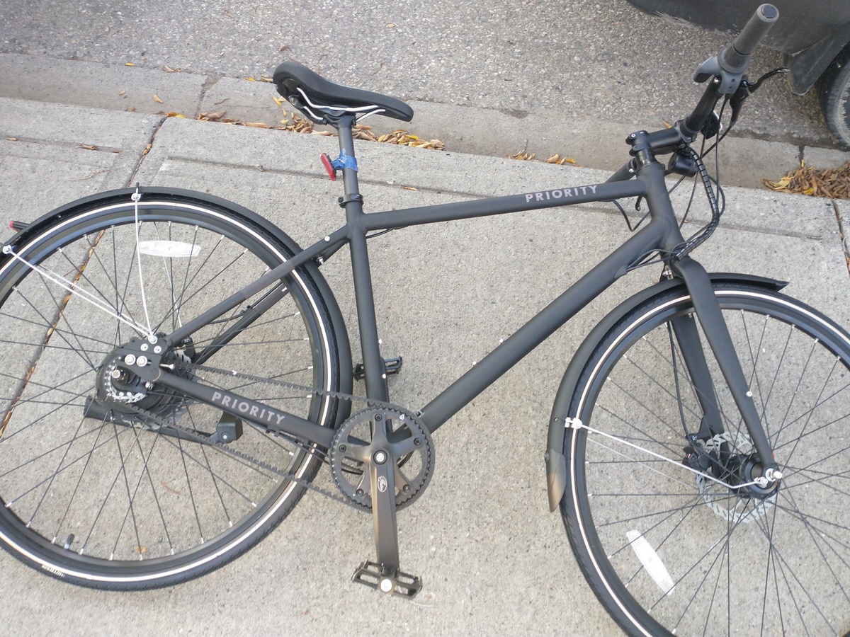 2022 Priority Bicycles Continuum onyx