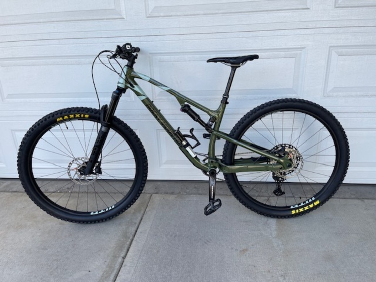 2023 Rocky Mountain Bicycles Element (with A50 component pack)