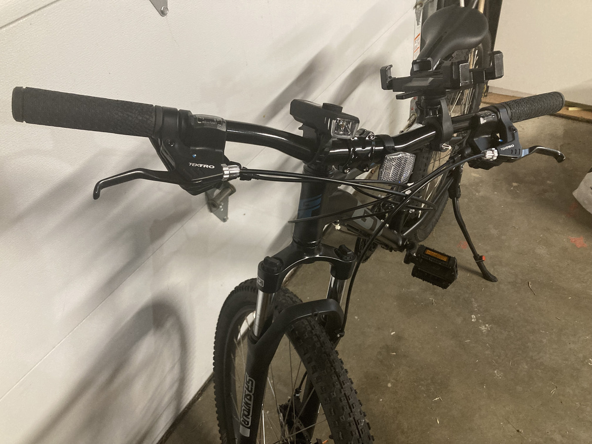 2022 GT Bicycles GT Aggressor Pro