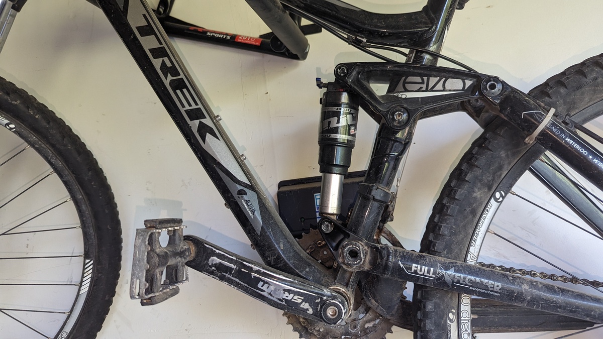 Trek top tube