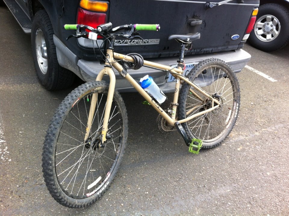 Stolen 2009 GT Bicycles Peace 9r Multi