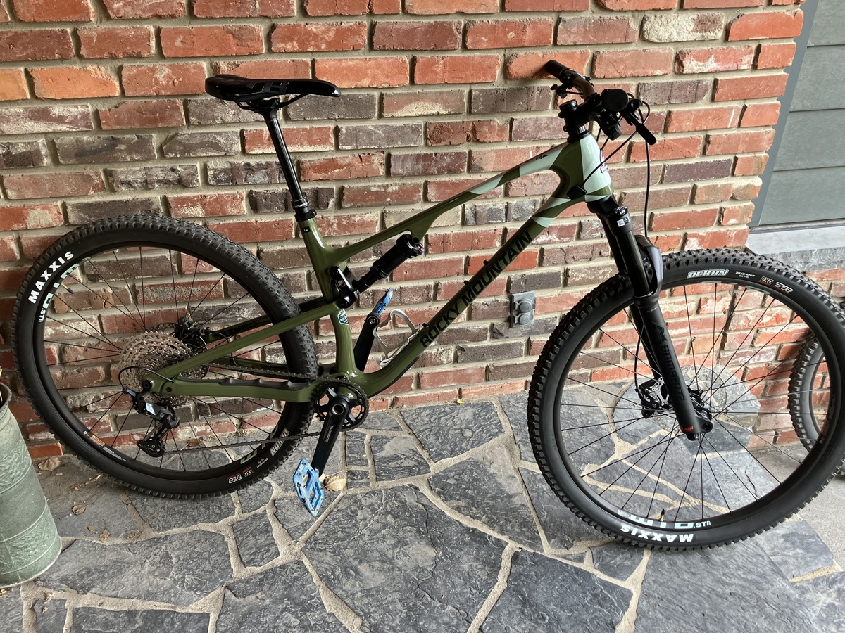 2023 Rocky Mountain Bicycles Element C30