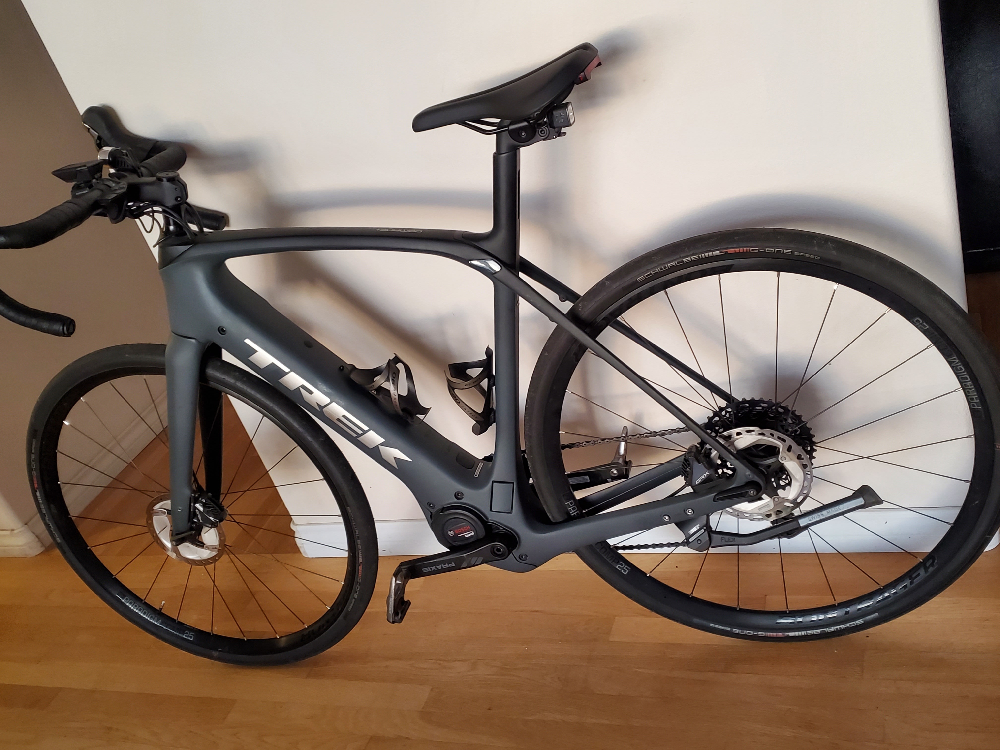 2022 Trek Domane HP+ 56cm ebike