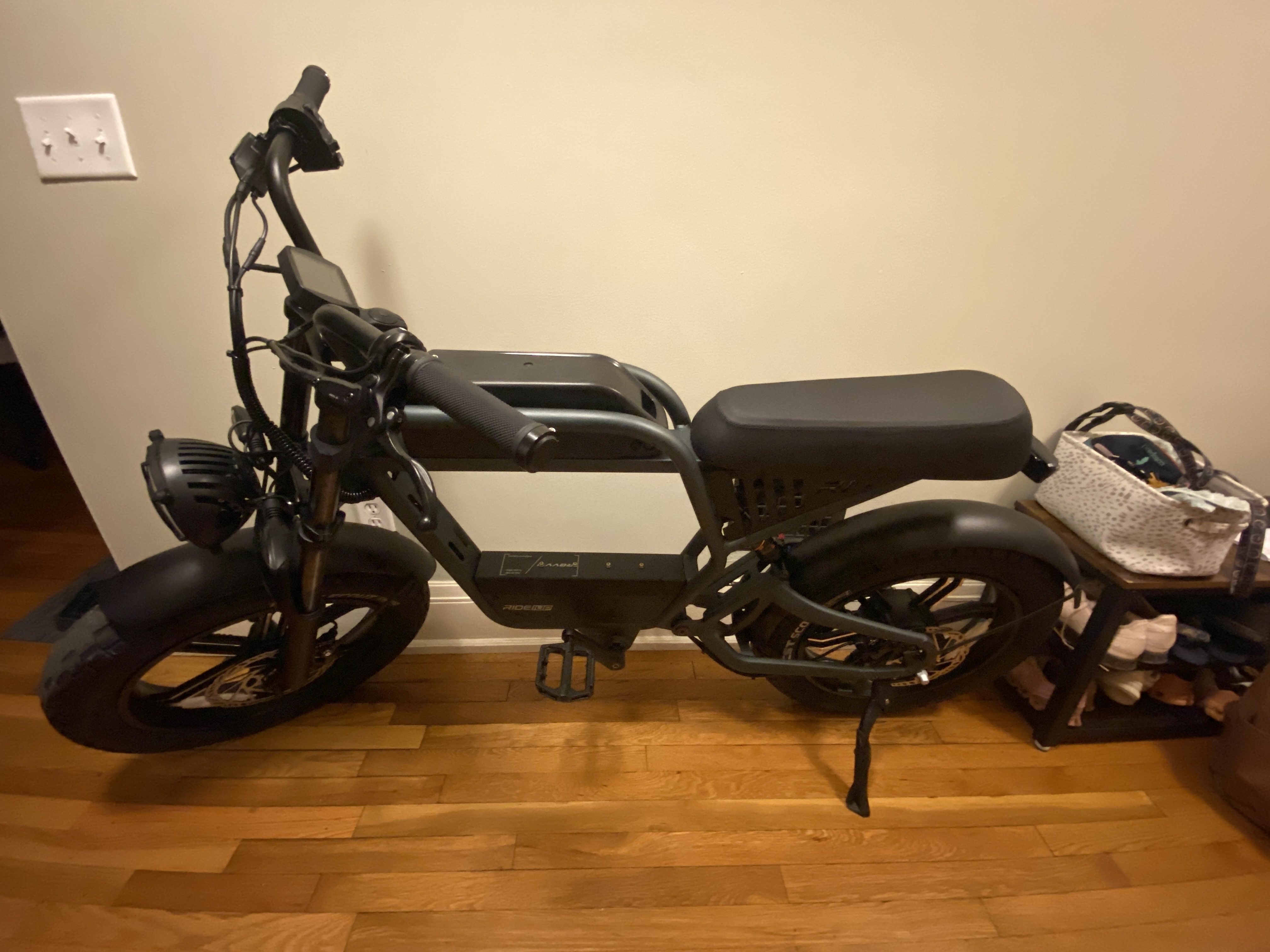 2023 Ride1Up Revv1