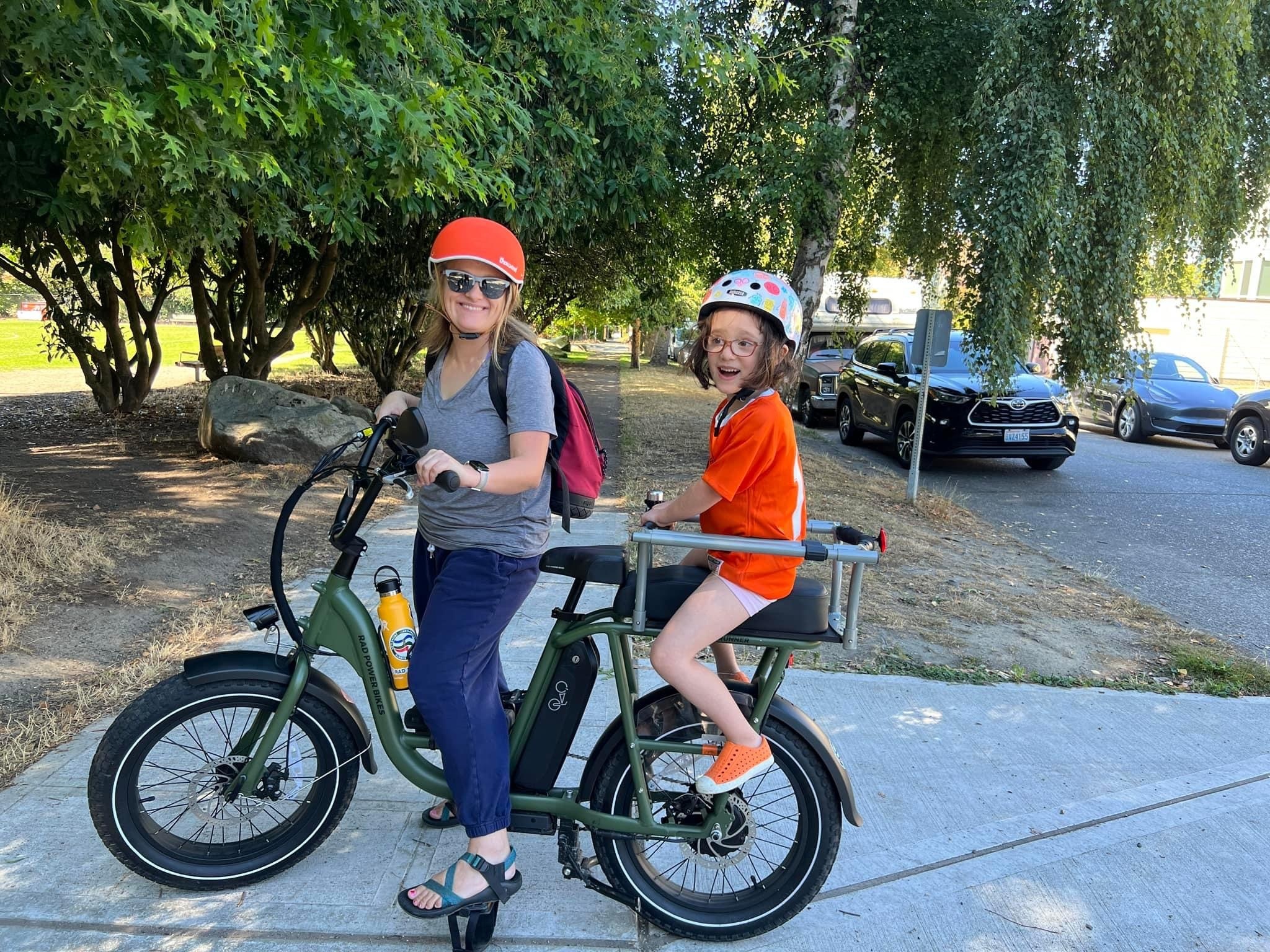 Rad Power Bikes Rad Runner 2 cargo bike rear (e.g. longtail)