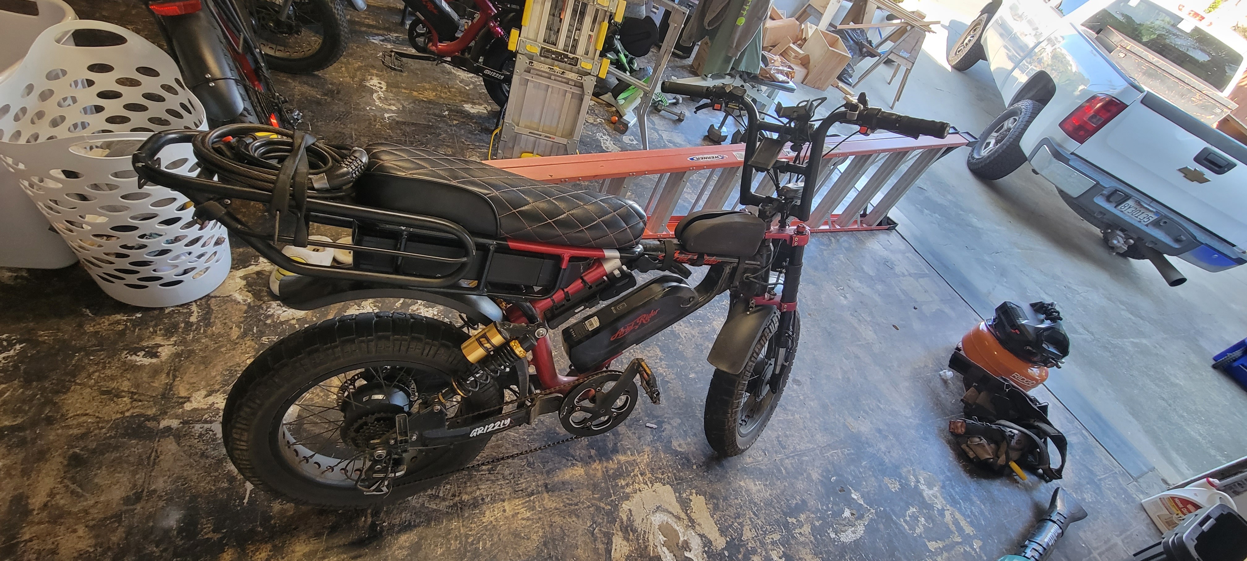 2023 Ariel rider Grizzly