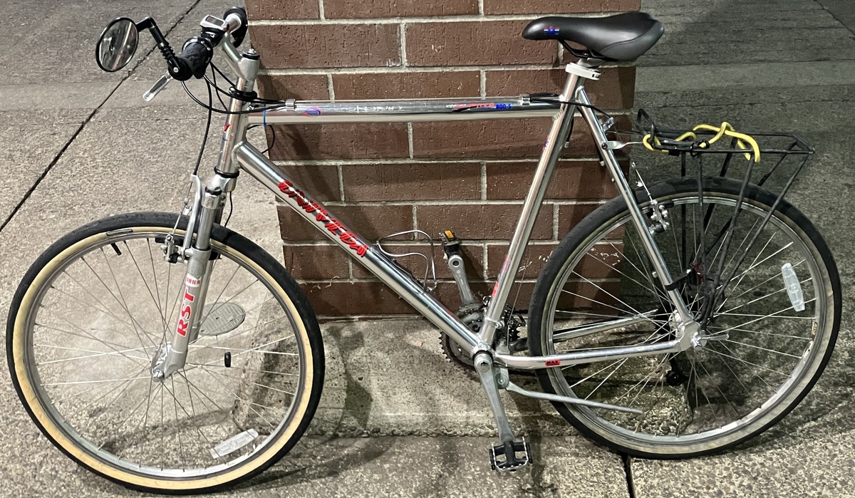 Stolen 1997 Univega Alpina 800-S