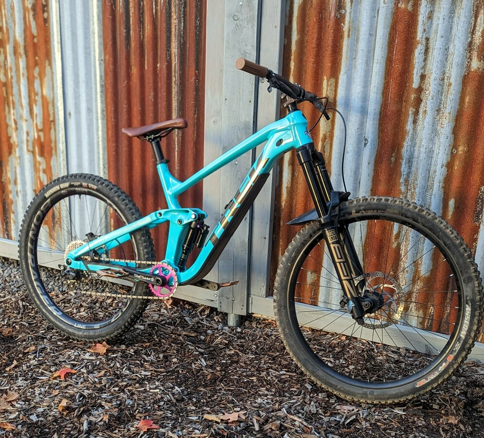 2022 Trek Slash 8