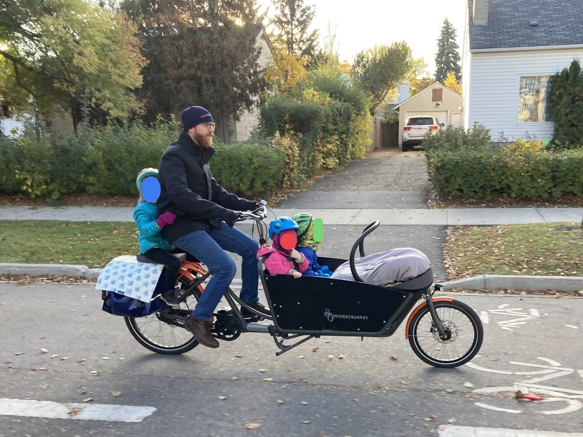 2023 WorkCycles KR8 cargo bike