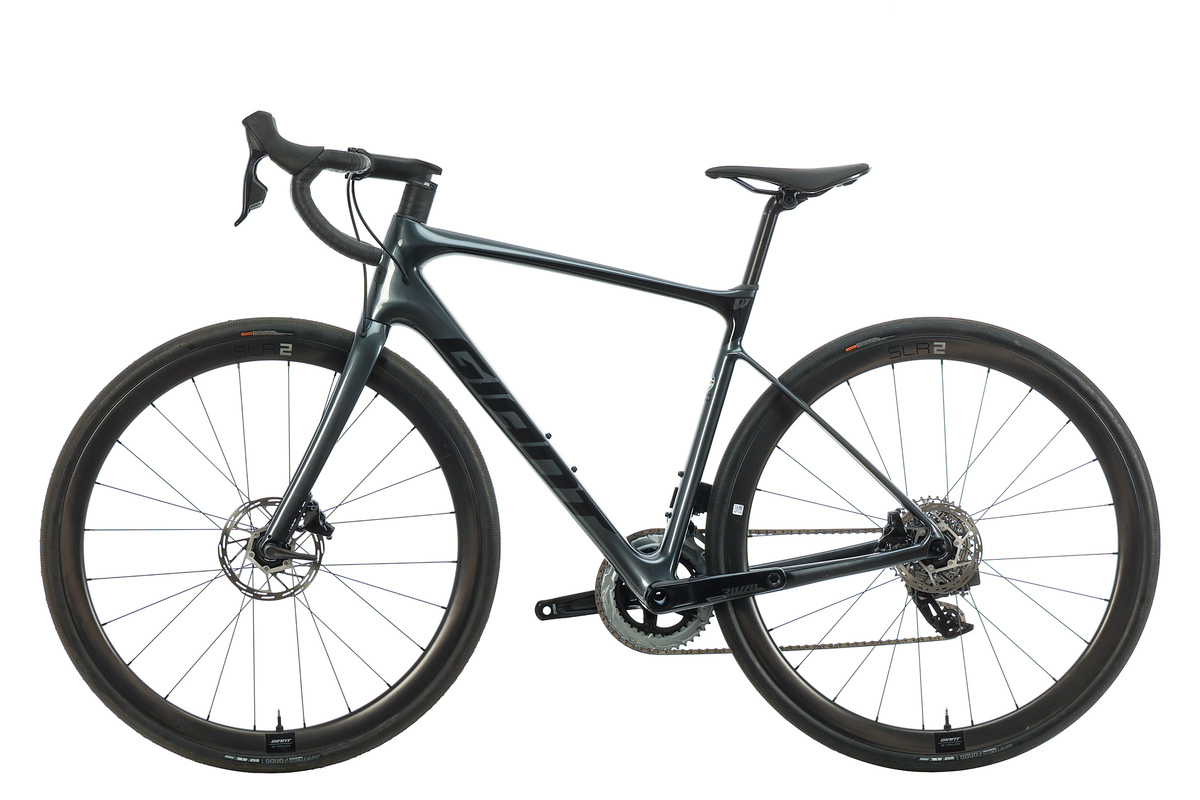 2022 Giant Defy Advanced Pro 2 AX