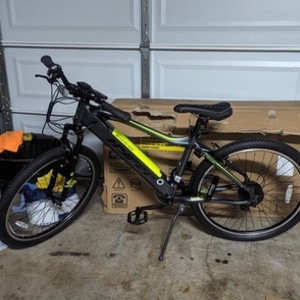 2023 Hyper HYP-E26-1104