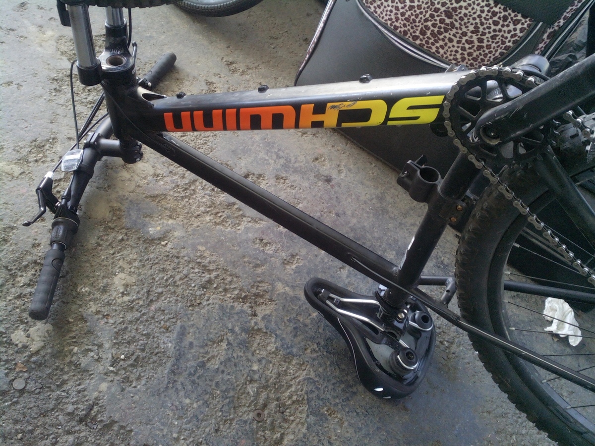 2022 Schwinn Acenion