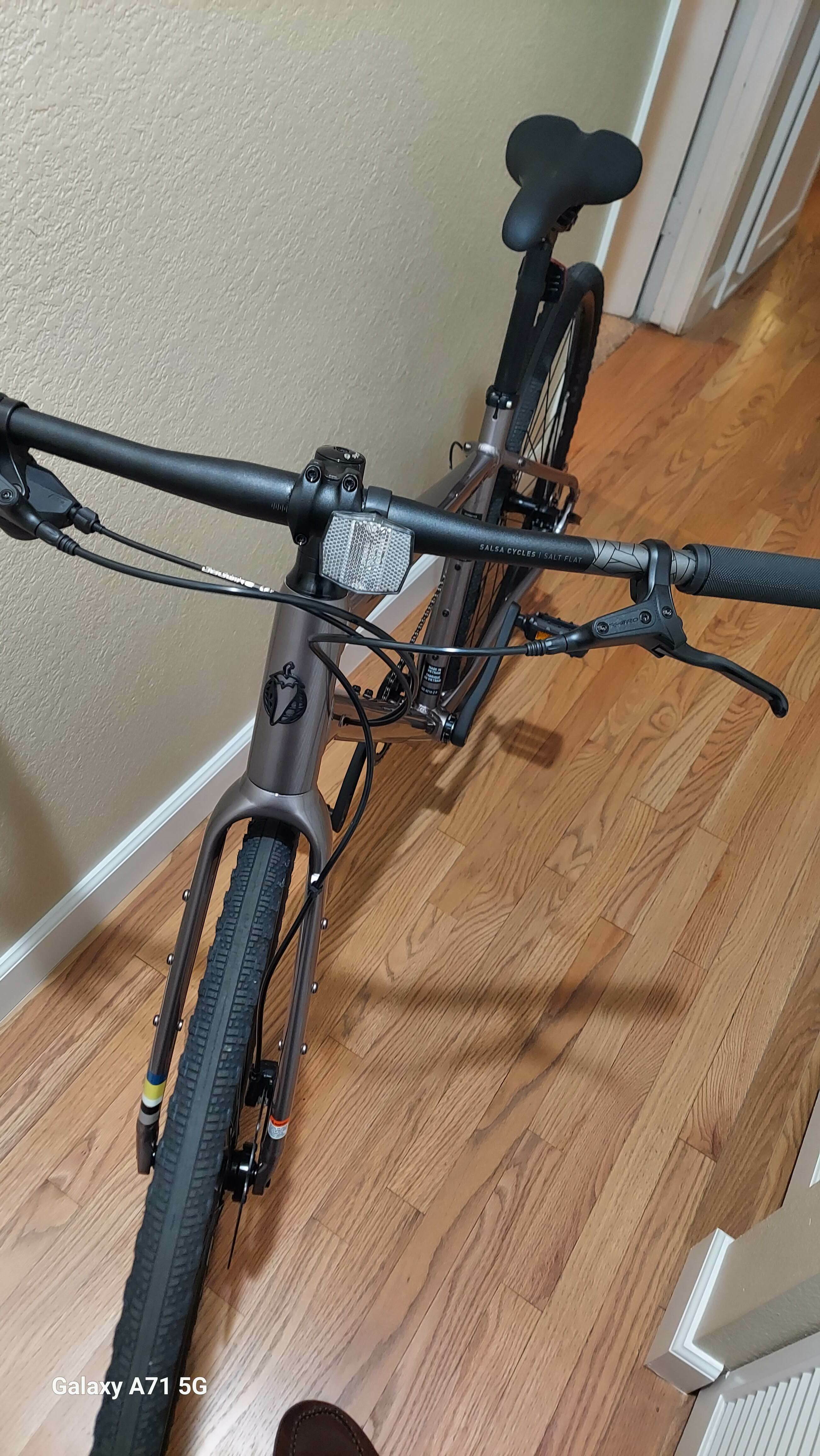 2023 Salsa Journeyer