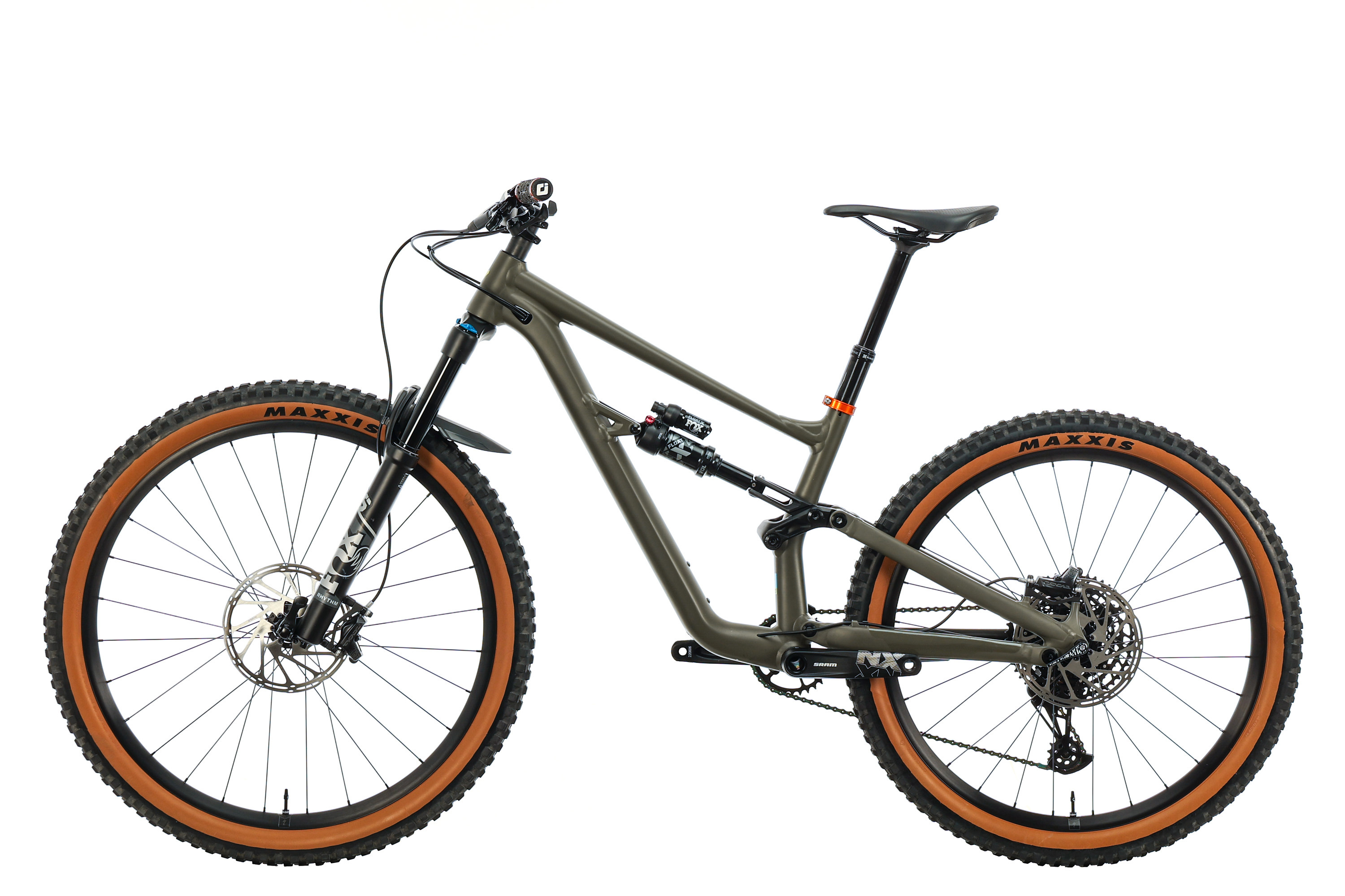 2022 Specialized Status 140