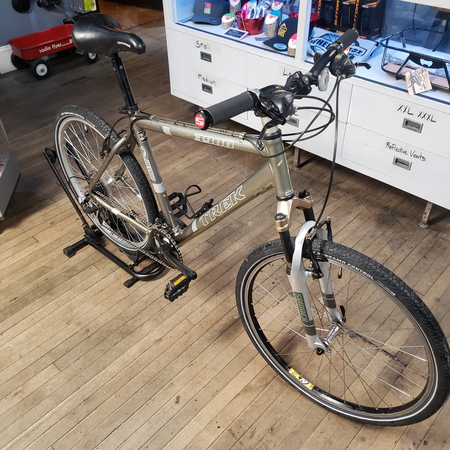 Trek 3900